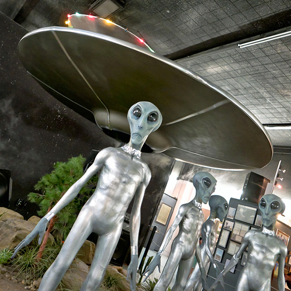 UFO Tourist Spots on Route 66: Out of This World Adventure!