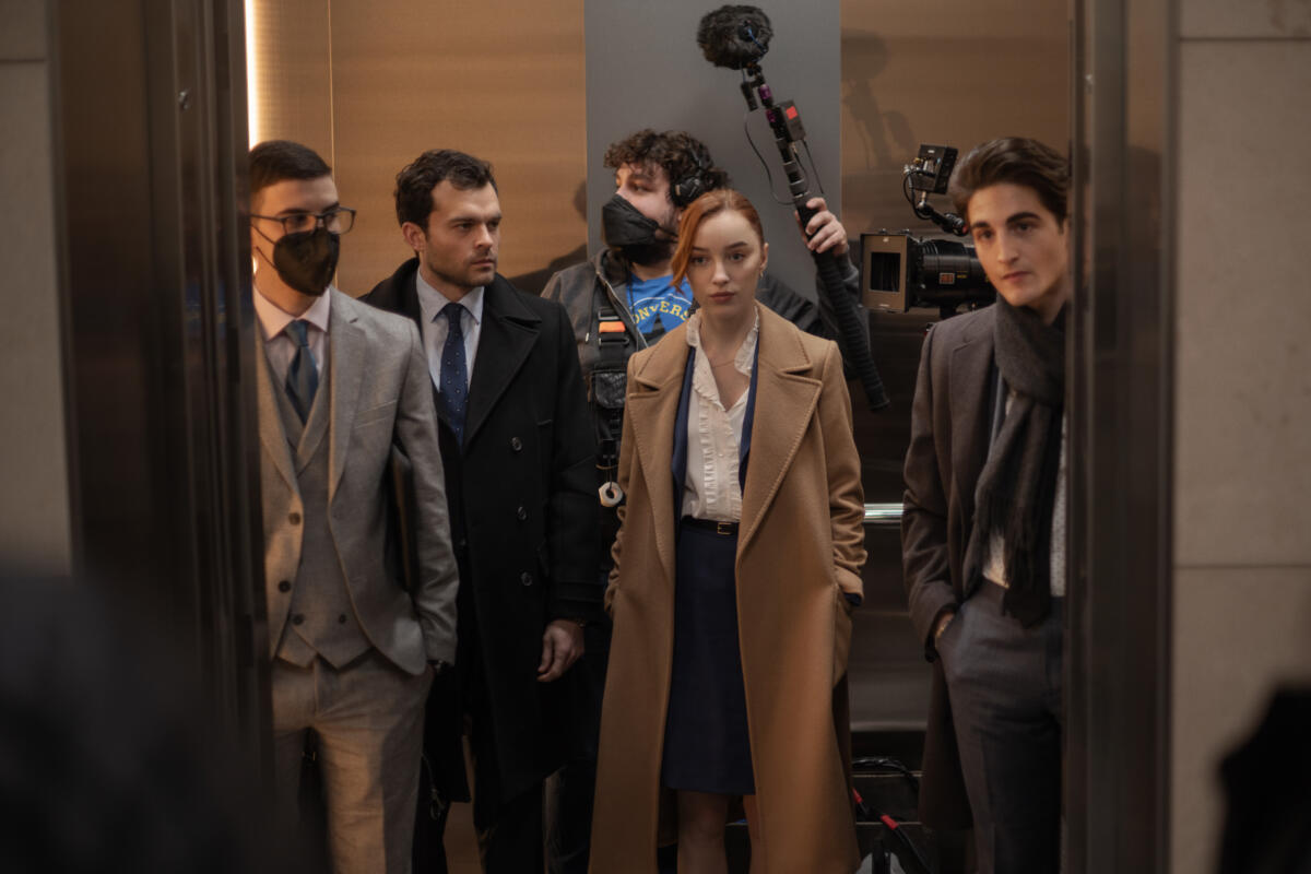 Actress Phoebe Dynevor Reveals Lois Lane "Saves Superman. She's The ...