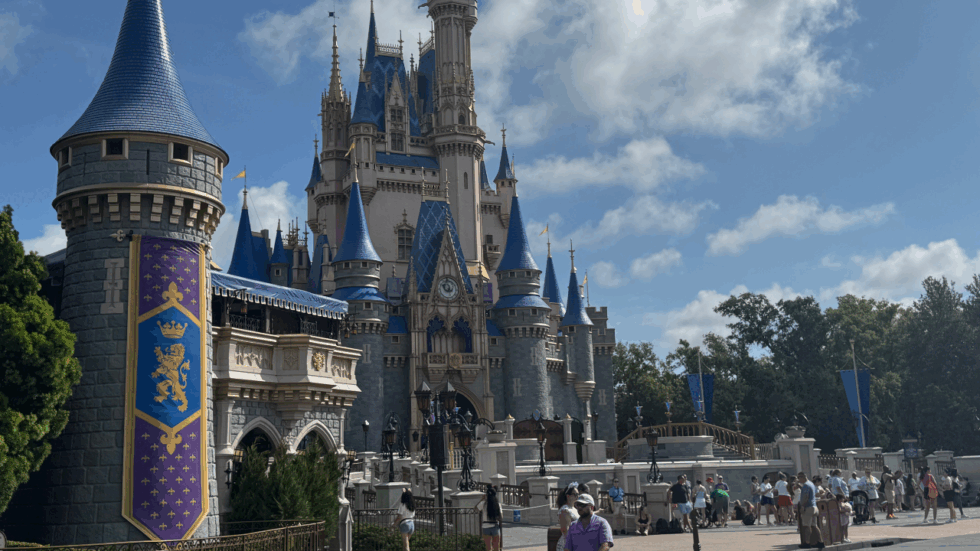 Walt Disney World to Repaint Cinderella Castle to Restore Classic Look ...
